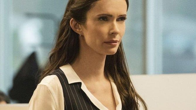 SUPERMAN AND LOIS Star Elizabeth Tulloch Debuts Margot Kidder-Inspired ...