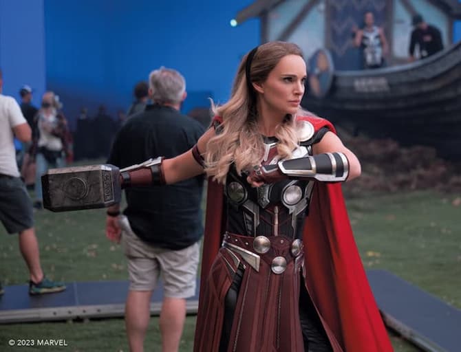 THOR: LOVE AND THUNDER - New Look At Natalie Foster's Mighty Thor ...
