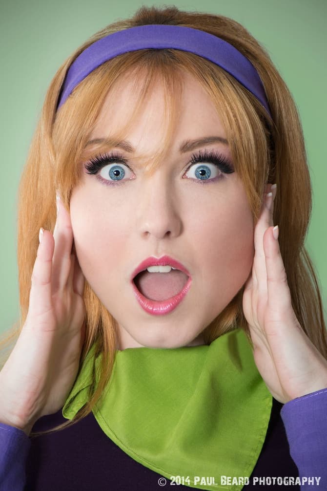 COSPLAY: Charlette Kilby As Daphne From SCOOBY-DOO