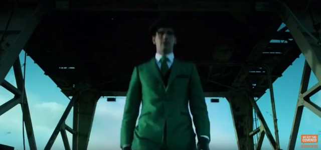 GOTHAM: Get Your First Look At Edward Nygma's Classic Riddler Costume ...