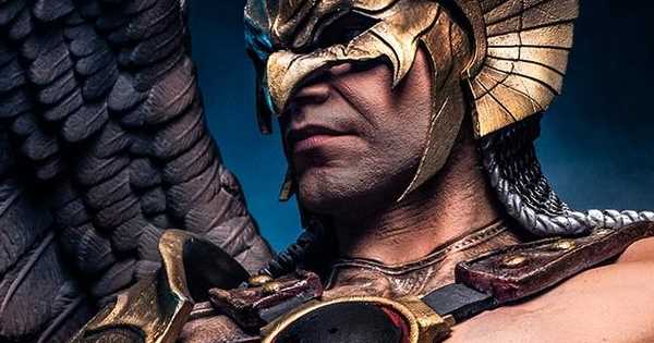 This Premium 1/3 Scale HAWKMAN Statue From Iron Studios Is Absolutely ...