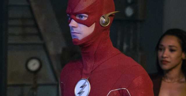THE FLASH: Barry Allen Must Save Everyone In The Official "Love Is ...