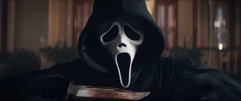 SCREAM: Ghostface Stalks His Latest Prey In New Batch Of Stills As ...