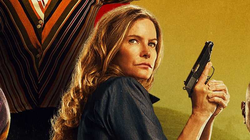 HUNTERS Star Jennifer Jason Leigh On Chava's Pivotal Role In The Final ...