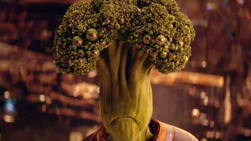 Hank Pym Gets A "Holy Sh*t!" Moment In Latest ANT-MAN AND THE WASP ...