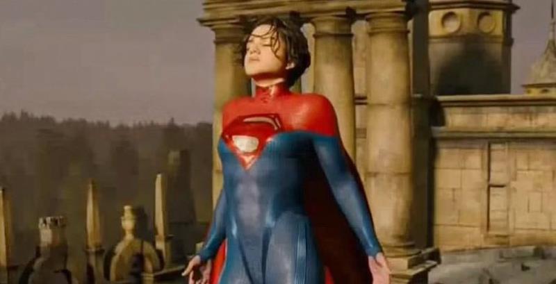 THE FLASH TV Spot Features New Shots Of Batman And Sasha Calle's ...