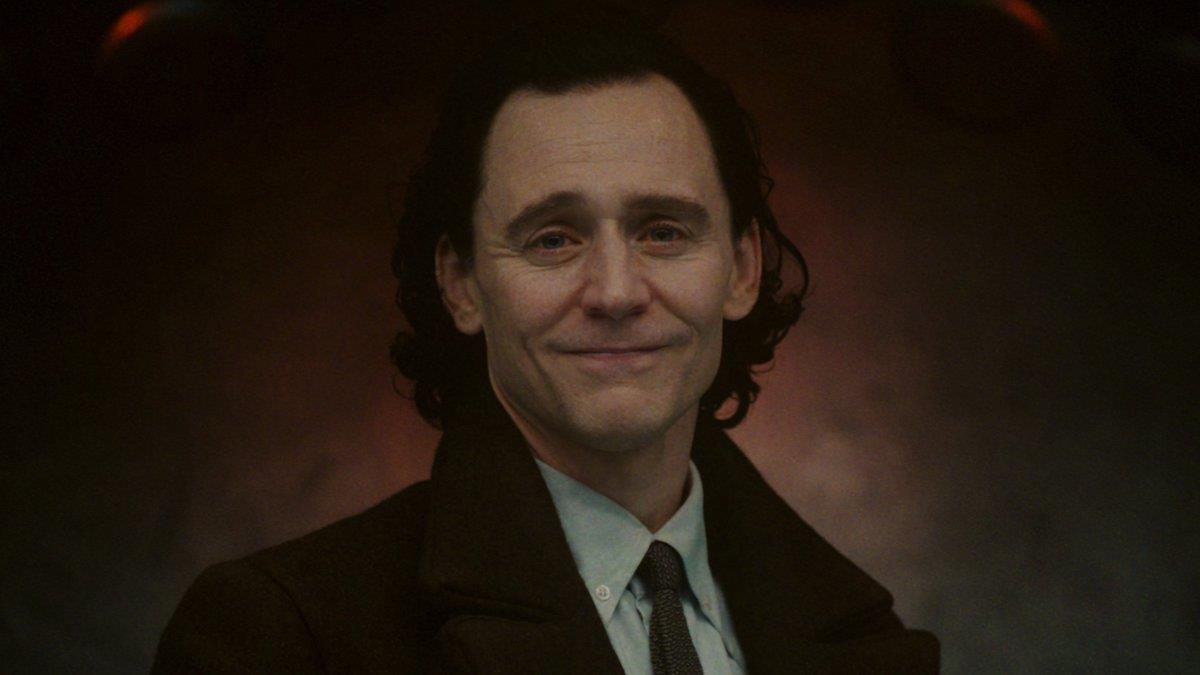 LOKI Star Tom Hiddleston Explains Meaning Behind The God Of Mischief's Last Line In Season 2 ...