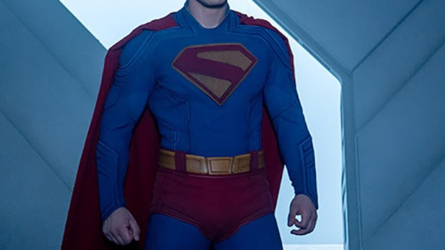 David Corenswet's SUPERMAN Stands Tall In The Fortress Of Solitude In ...