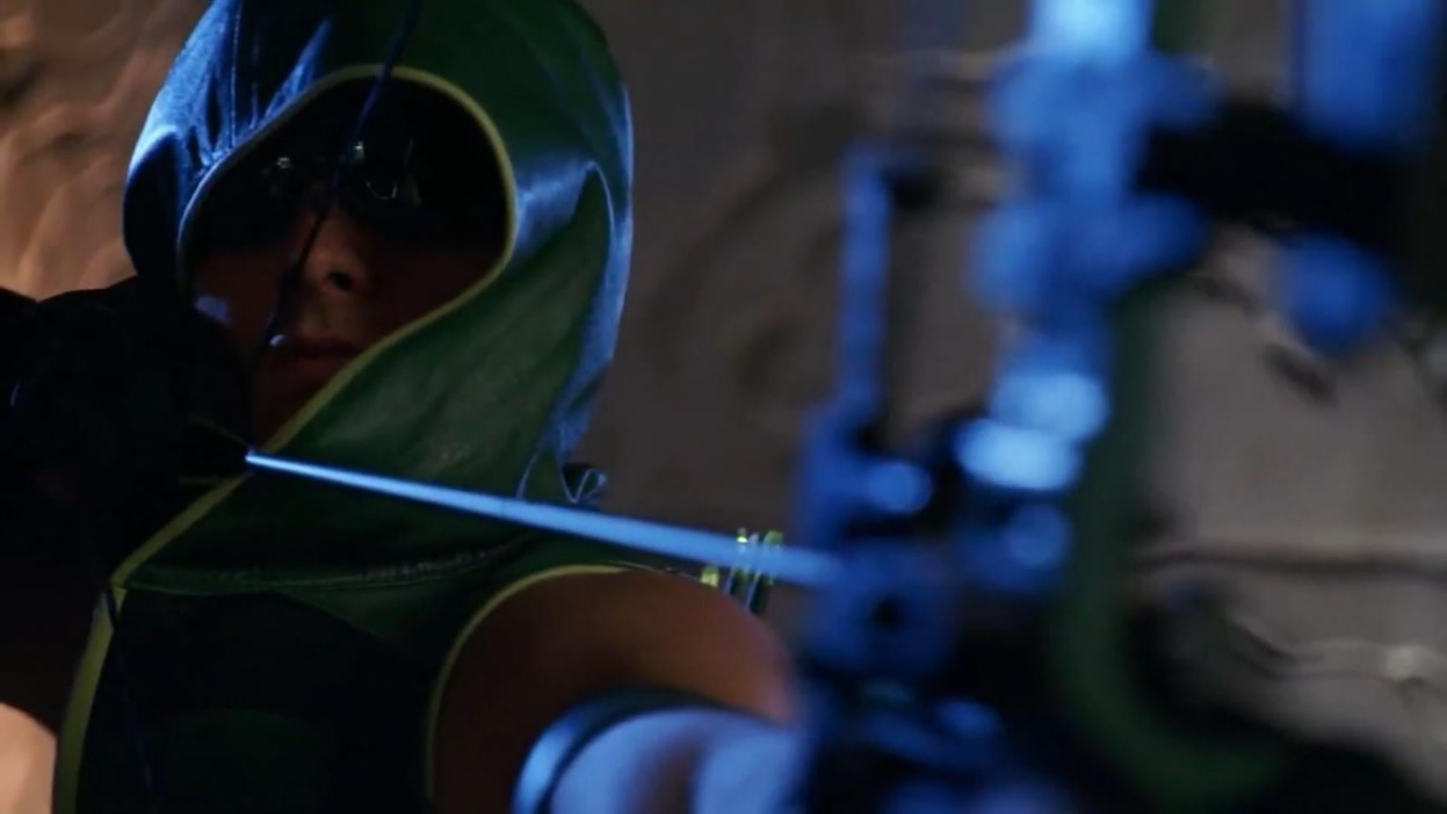 Green Arrow Revival? SMALLVILLE Star Justin Hartley Wants To Return As ...