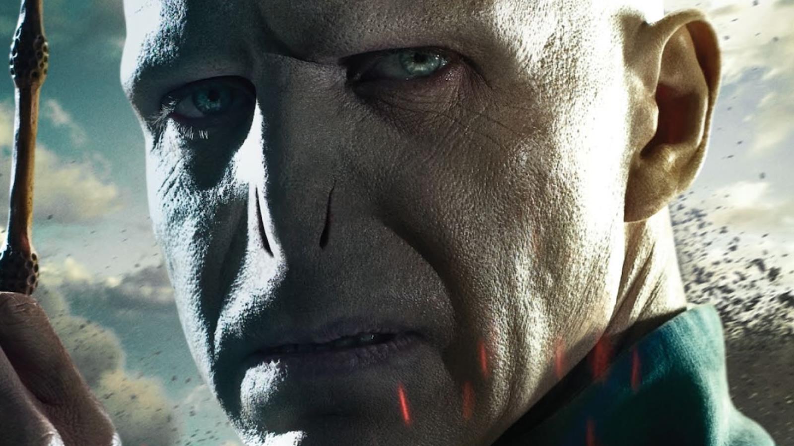 HARRY POTTER Rumor Claims That A VOICE Actor Has Been Cast As Voldemort ...