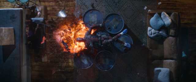 Hi-Res DEADPOOL 2 Images Reveal How Key Scenes Were Created Including ...