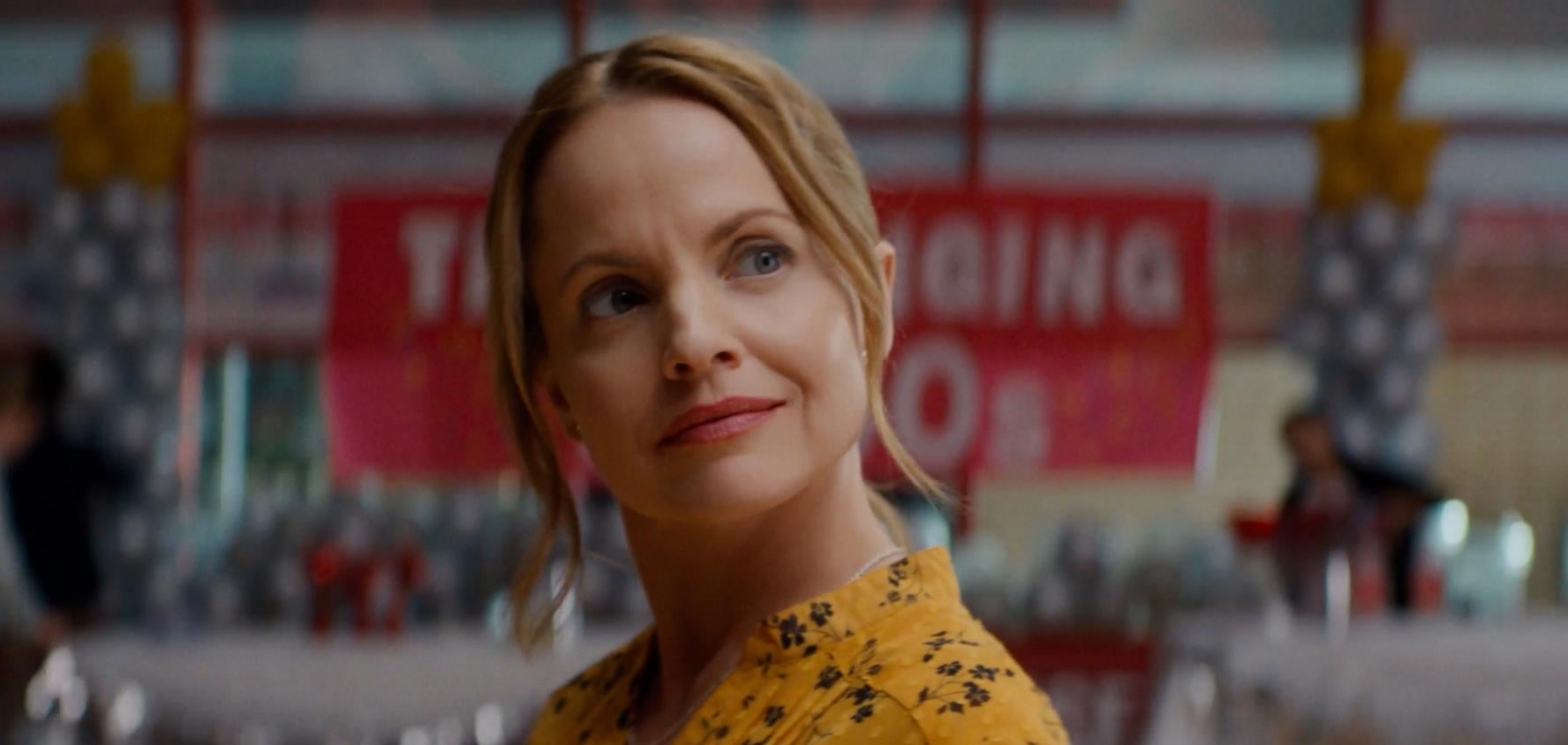 ICK Star Mena Suvari On Returning To High School, Blending Horror ...