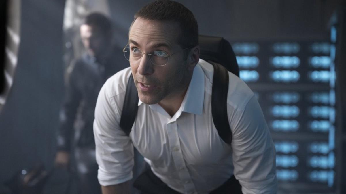 KRAVEN THE HUNTER Actor Alessandro Nivola On Movie's Negative Reception ...