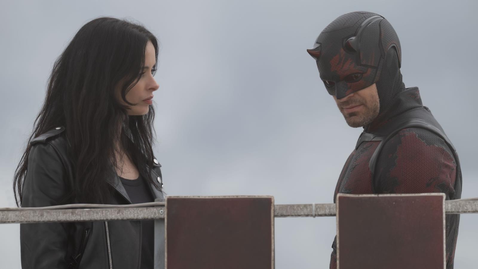 Marvel TV Boss Talks Jessica Jones' DAREDEVIL Return, Ultron's ...