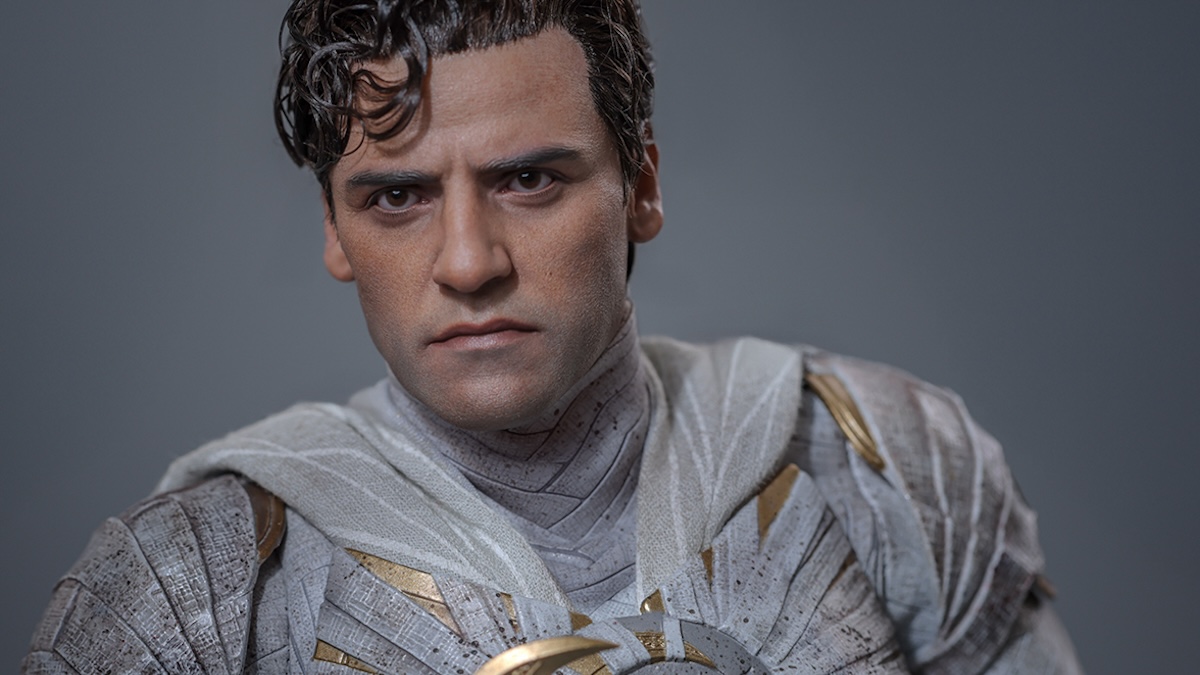 MOON KNIGHT Gets Two New Super-Realistic Hot Toys Figures - Could A ...
