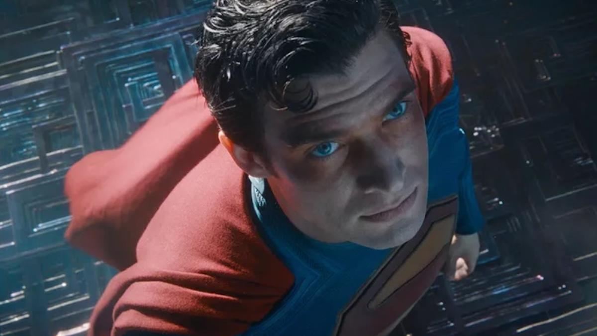 New SUPERMAN Stills Released As James Gunn Shares Big JUSTICE LEAGUE, THE BATMAN PART II, And ...