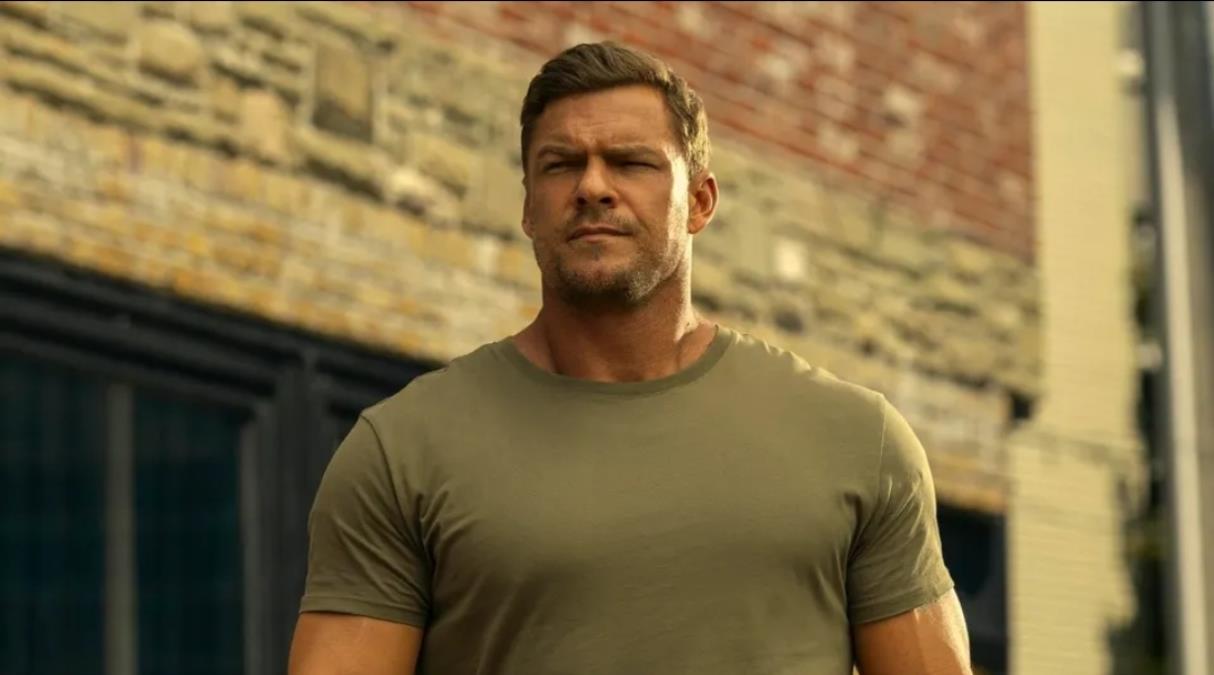 REACHER Co Star Roberto Montesino Is All For Alan Ritchson As Batman