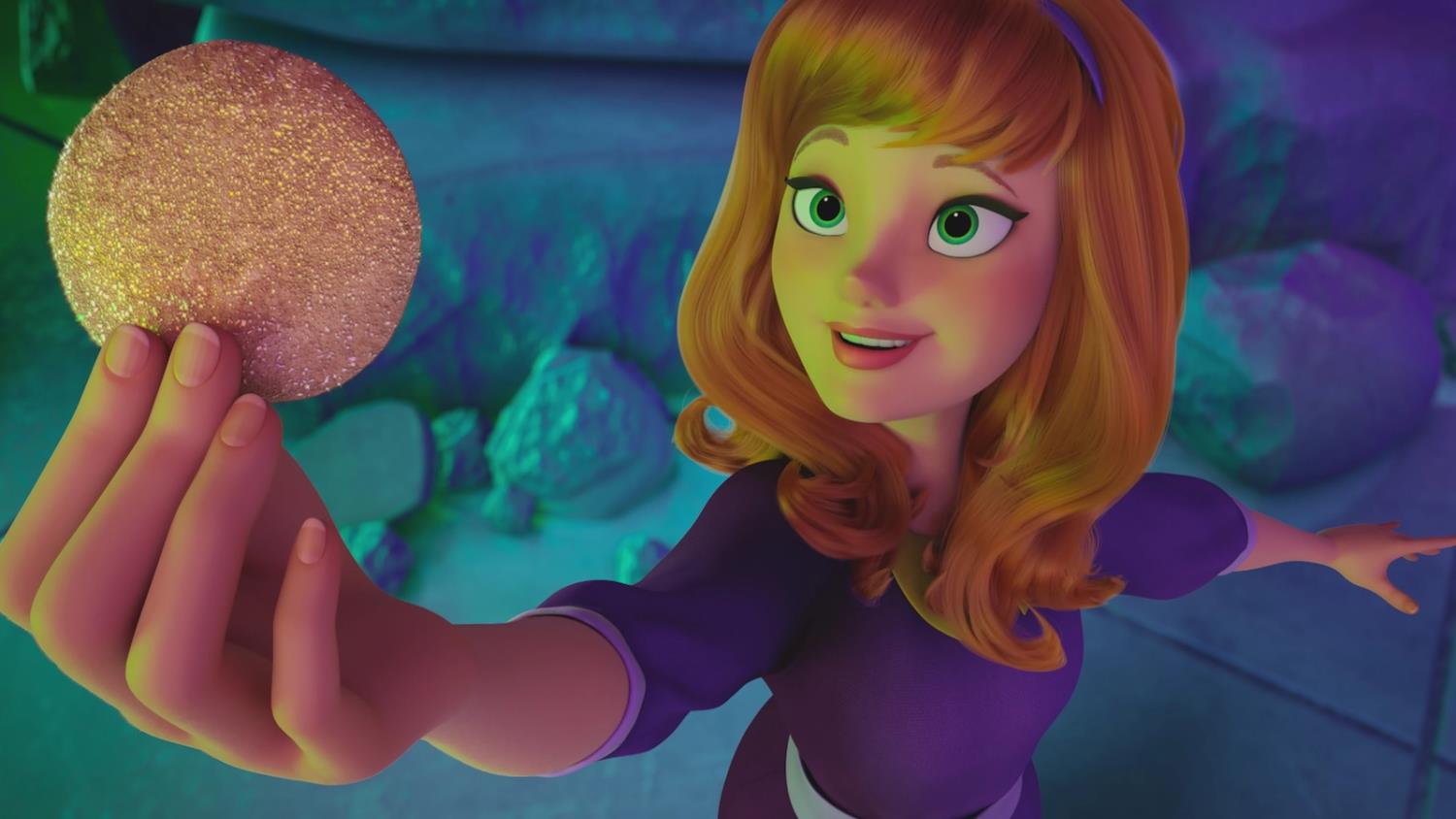 SCOOBY-DOO: Mckenna Grace Breaks Silence On Playing Live-Action Daphne ...