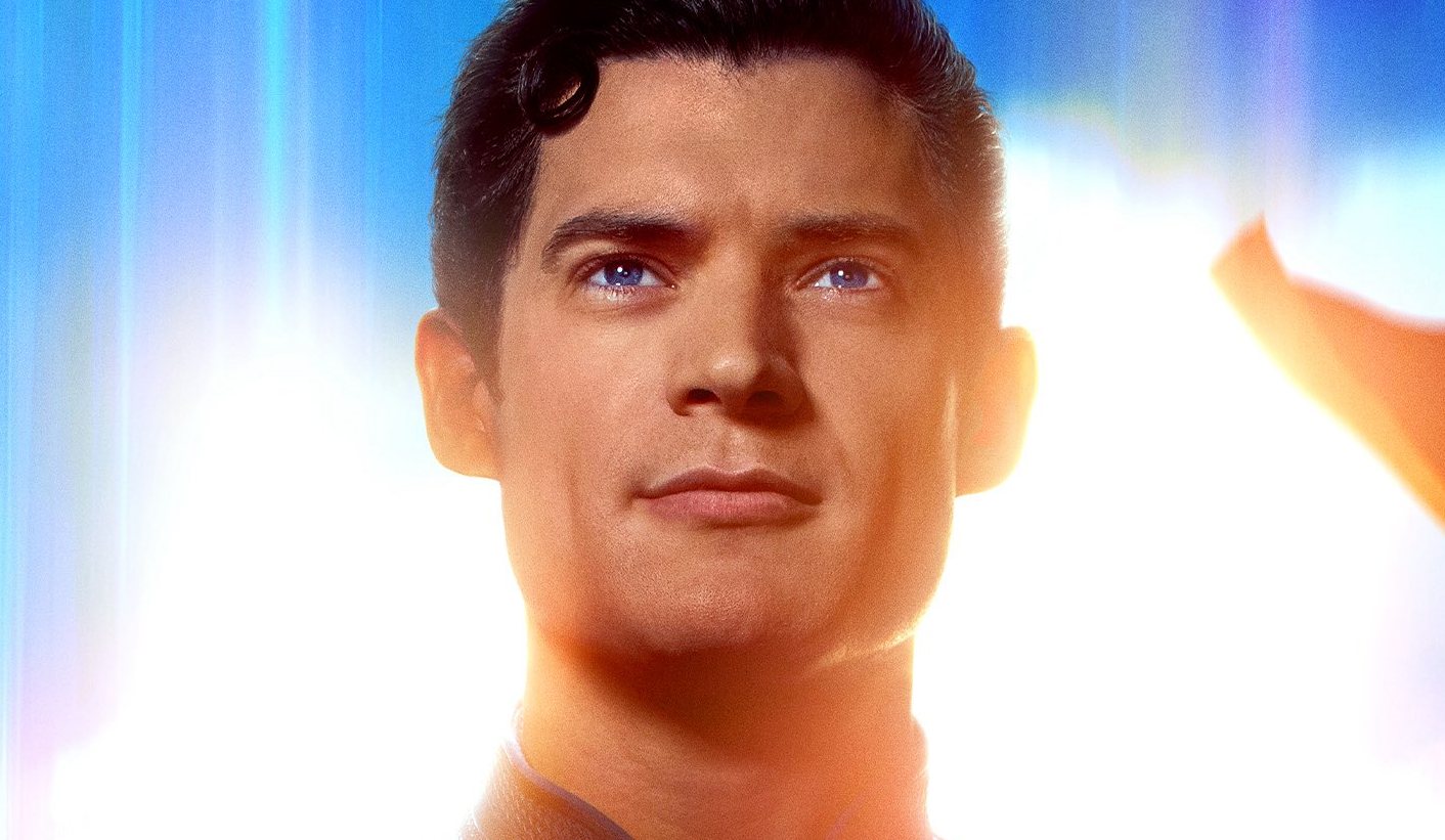SUPERMAN: David Corenswet's Man Of Steel Strikes A Classic Pose On New Theatrical Poster