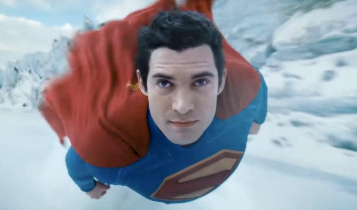 SUPERMAN: David Corenswet's Man Of Steel Takes Flight In New Teaser For ...