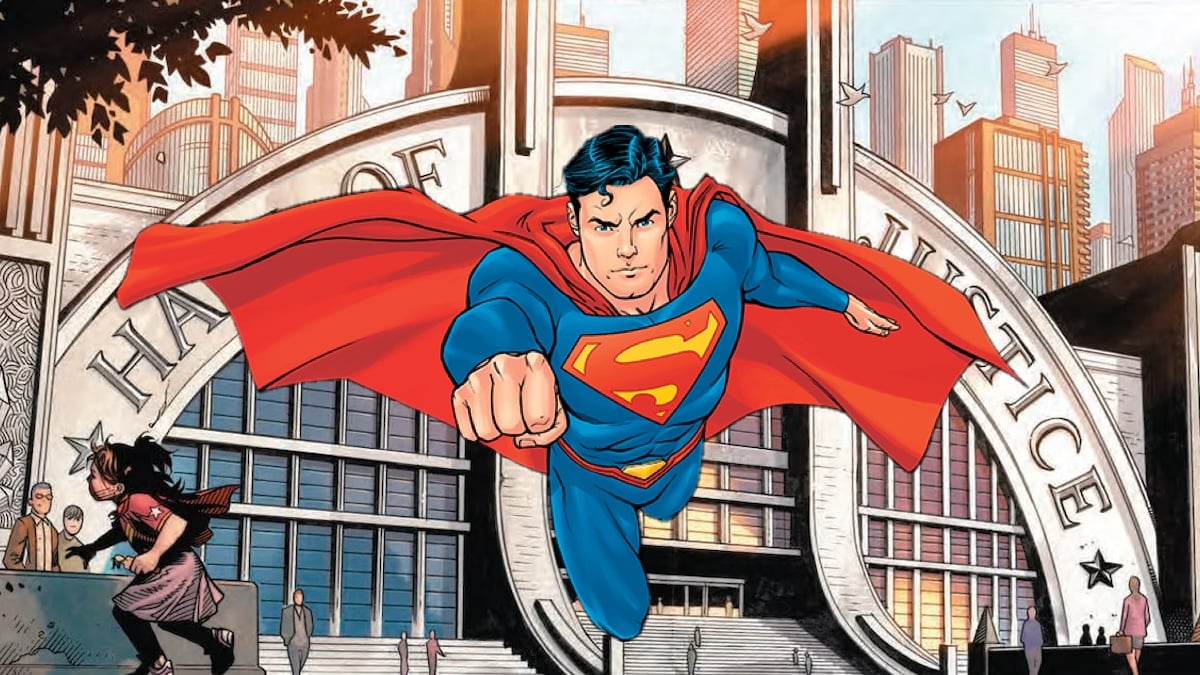 SUPERMAN Set Videos Show The Man Of Steel Escaping [SPOILER] As Hall Of ...