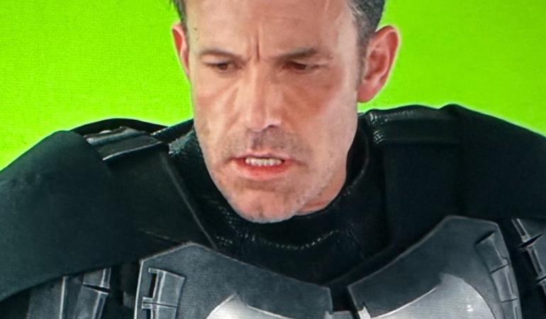 THE FLASH: New BTS Photos Confirm Alternate Post-Credits Scene Setting ...