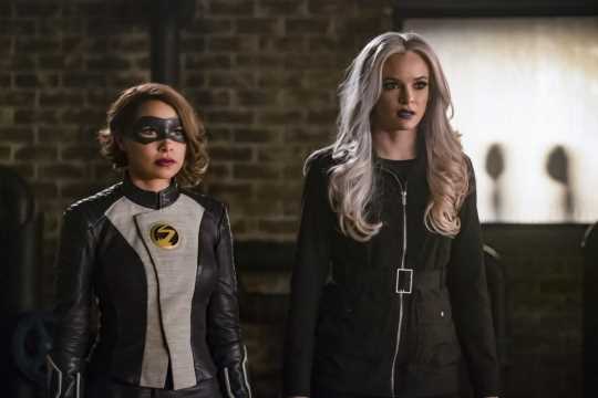 THE FLASH: Nora Teams-Up With Killer Frost In New Photos From Season 5 ...
