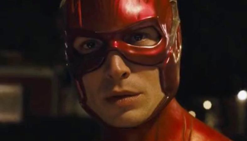 THE FLASH Races Against Time In New Extended TV Spot