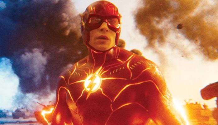 THE FLASH: Two Scarlet Speedster's Unite Against General Zod's Army In ...