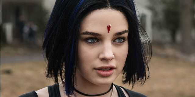 TITANS Concept Art Reveals Eight Different Takes On Raven's Costume In ...