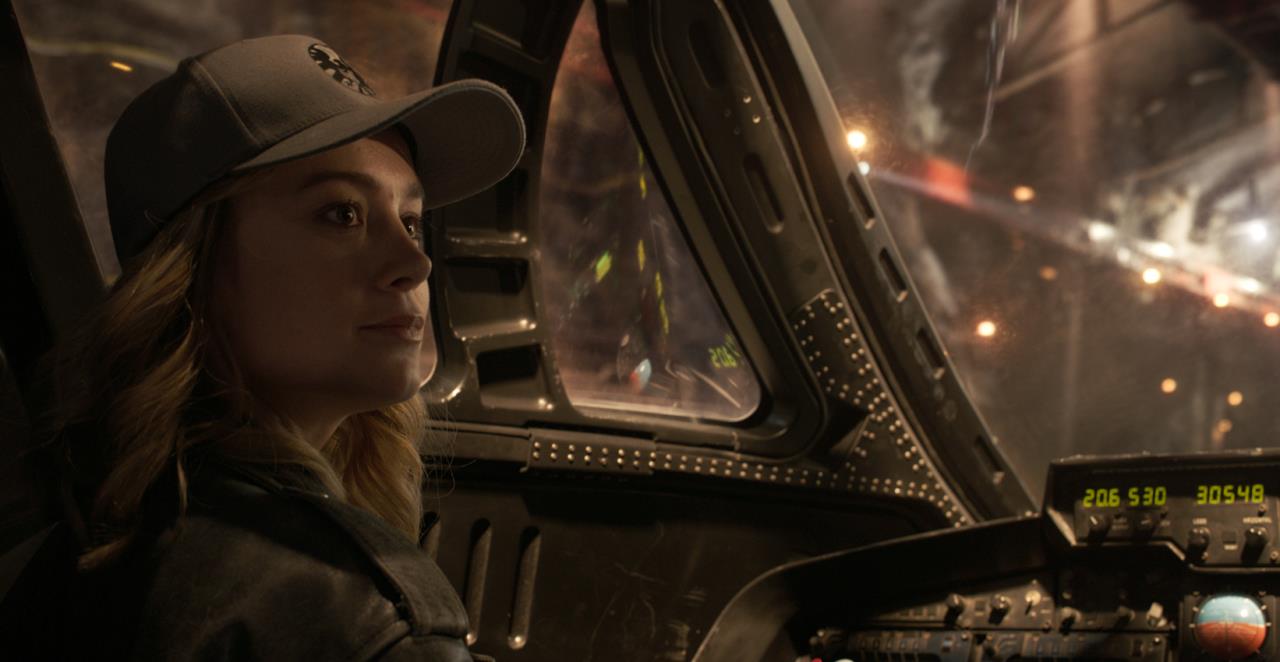 CAPTAIN MARVEL: New Ultra Hi-Res Stills Feature Carol Danvers Gearing ...